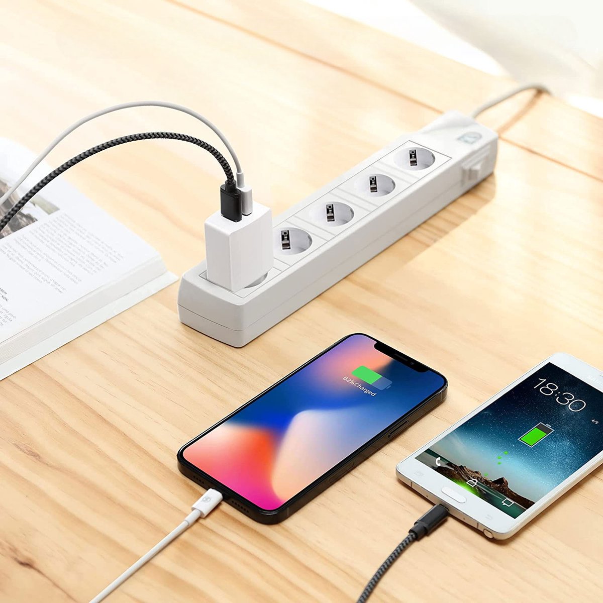 Gecertificeerde Dubbele USB Stekker met 2 USB Poorten - 2.1A Snellader ...