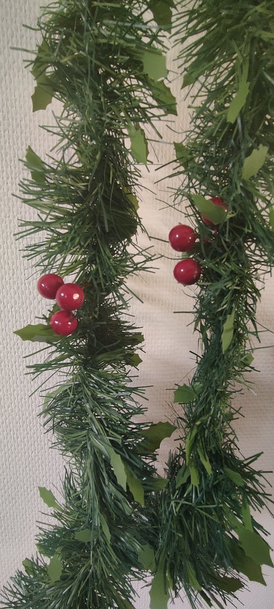 Totally Christmas | Slinger Groen met besjes | 2 meter | bol.com