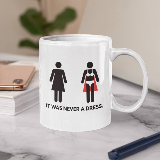 NietMokken.nl - Grappige Mok "It Was Never A Dress" - Feministische Superhelden Mok -... | bol