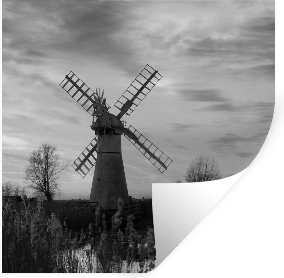 Muurstickers - Silhouet van een molen in Nationaal park The Broads in ...
