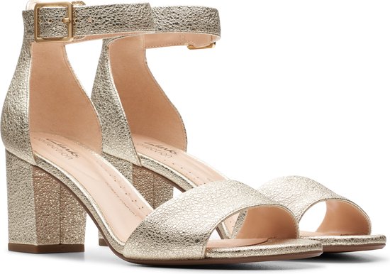 Clarks Deva Mae | bol