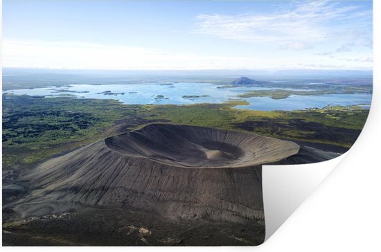 Muurstickers - Luchtfoto van een dode vulkaan - 120x80 cm - Plakfolie ...
