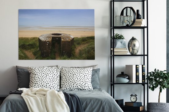 Canvas schilderij 140x90 cm - Wanddecoratie Basis van een kanon op het Franse Utah... | bol