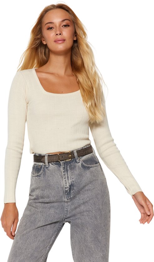 Pull court en maille bleu marine à col carré Trendyol Twoaw24Kz01199 | bol