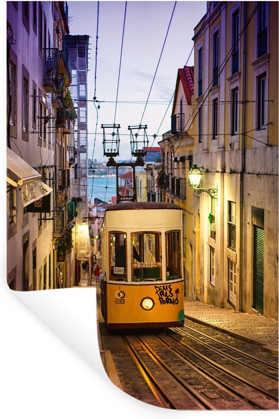 Muurstickers - Sticker Folie - Een kabelbaan van een tram in Lissabon ...