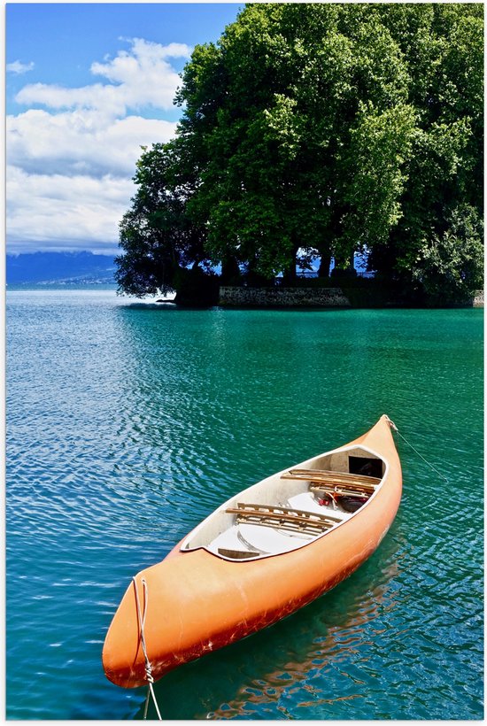 WallClassics - Poster (Mat) - Oranje Kano op het Blauwe Water - 50x75 ...
