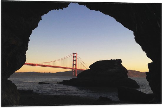 WallClassics - Drapeau - Pont rouge d'une grotte lointaine - Photo ...