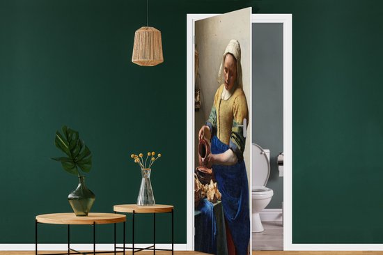 Deursticker Het melkmeisje - Schilderij van Johannes Vermeer - 80x215 cm - Deurposter | bol