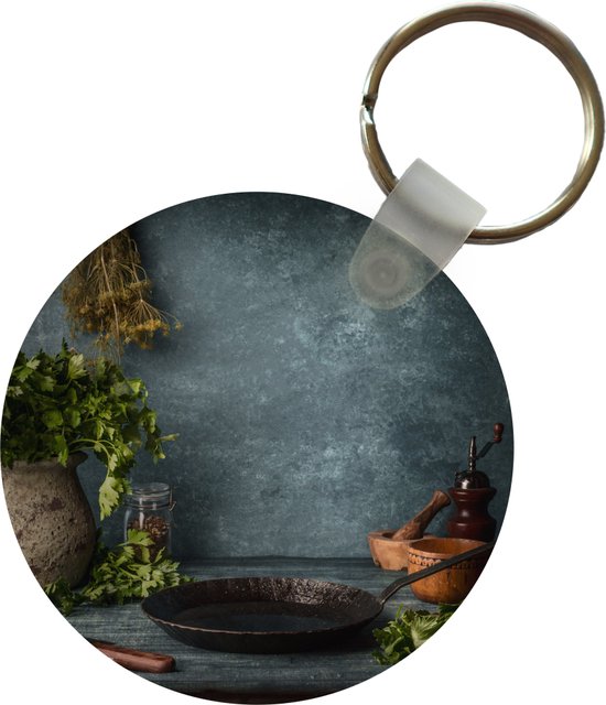 Sleutelhanger - Kruiden - Specerijen - Pan - Mes - Grijs - Rustiek ...