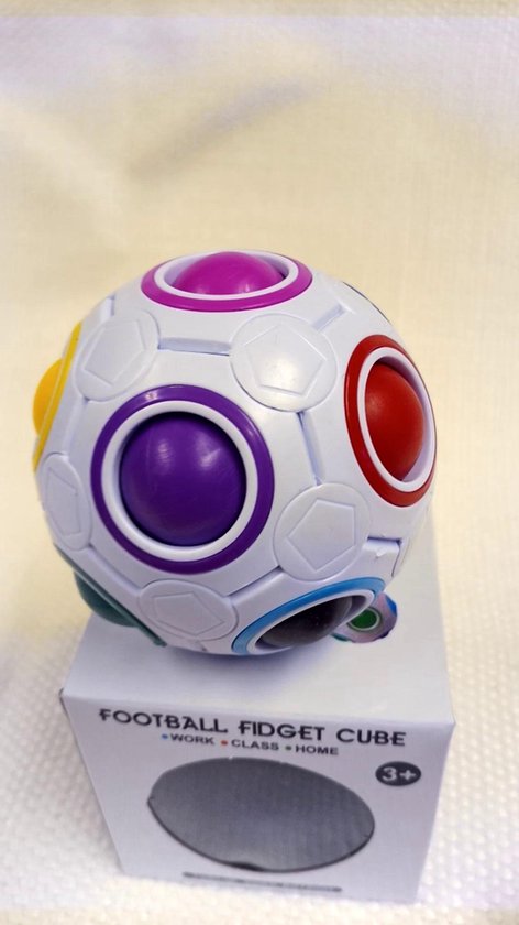 set van 2 fidget football magic rainbowcolor puzzel balls - puzzle ...