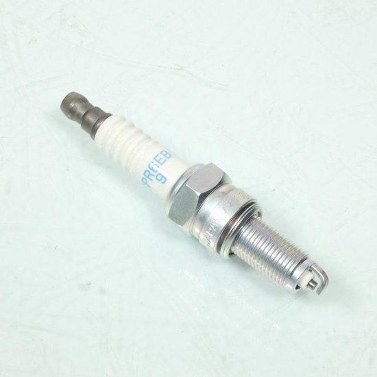 Bougie d'allumage NGK pour Moto Victory 1500 CLASSIC CRUISER Après 2003 ...