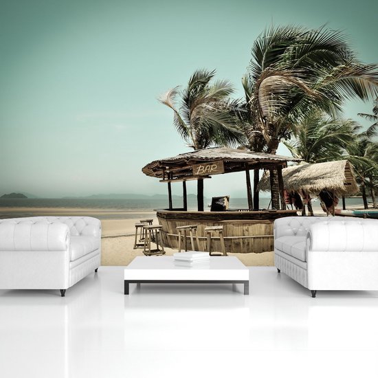 Fotobehang - Vlies Behang - Bar op het Strand bij de Palmbomen aan Zee ...