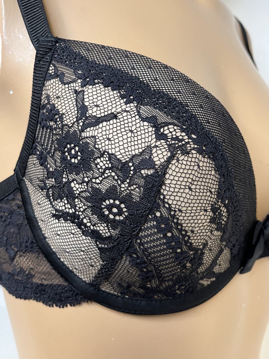 Chantelle - Idôle - BH Push-up - C17320 - Zwart - 70E beugel beha | bol