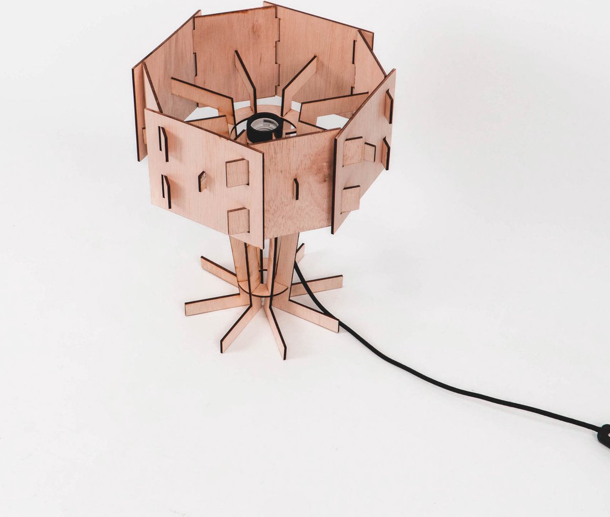 MORRIS tafellamp - WOMP - de houten lamp - tafellamp - lasergesneden ...