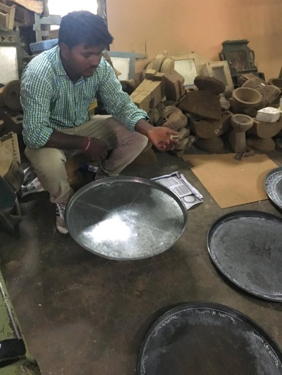 Otentic Design Vintage ijzeren dienblad rond blaadjes | bol