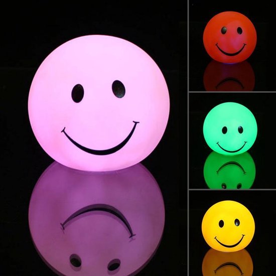 LeuksteWinkeltje Led lamp Smiley - nachtlampje - verspringende kleuren ...