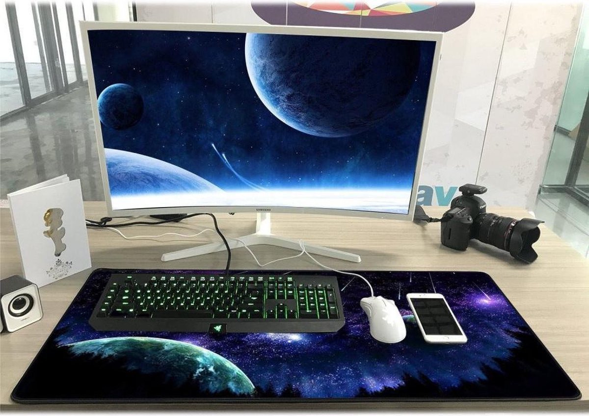 Waterbestendige muismat XXL - Galaxy - 90cm x 40cm | bol.com