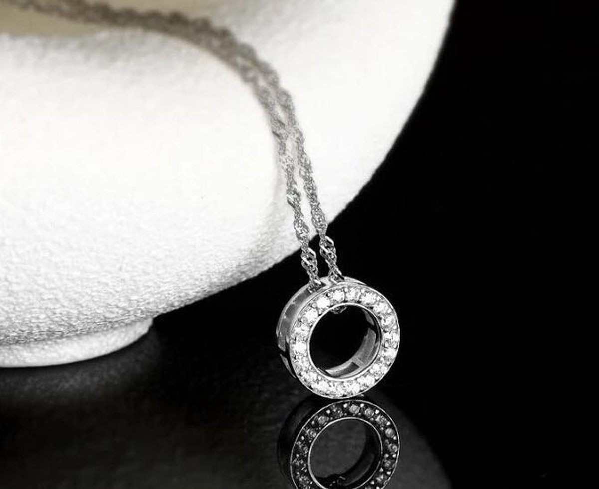 Fate Jewellery Ketting FJ401 - Round Hoop - 45 + 5cm - Zilverkleurig met zirkonia kristal | bol.com