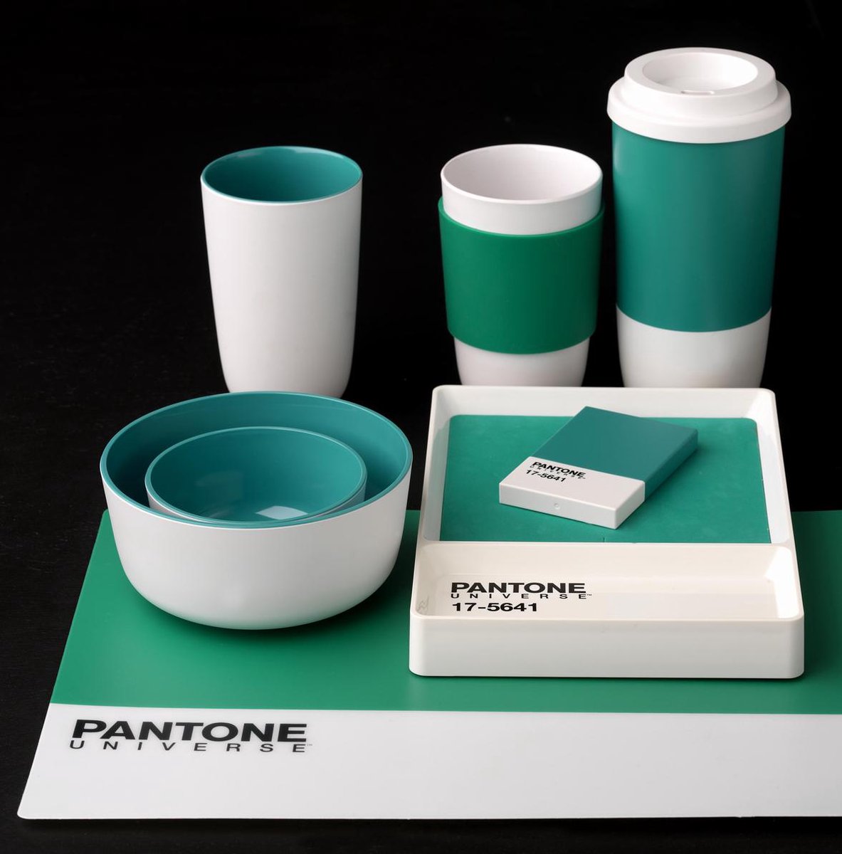 Pantone Placemat - Lemon 13-0752 | bol.com