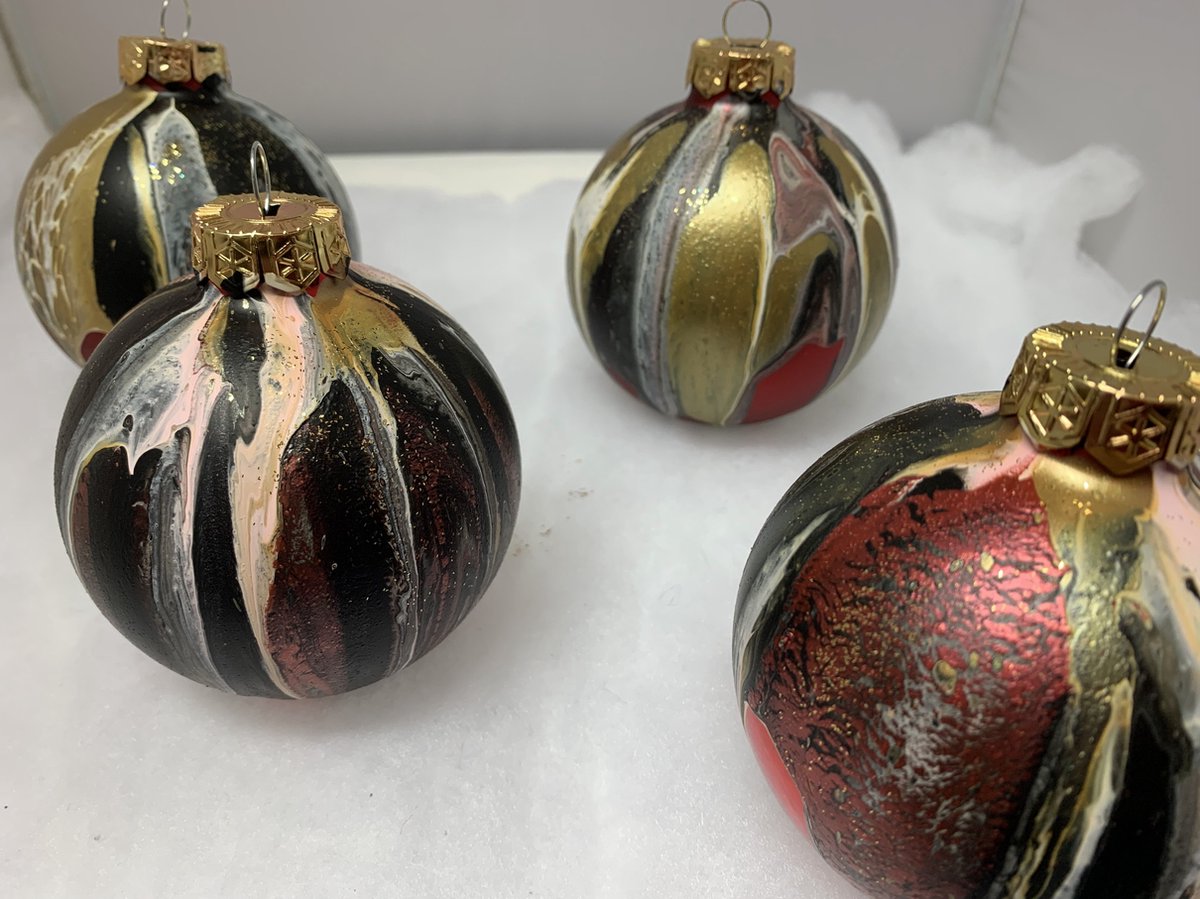 4 hand painted kerstballen rood, goud, wit, zwart, glitter | bol.com