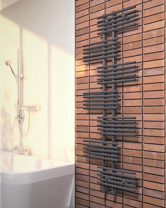 Designradiator zwart 650x1762 | bol