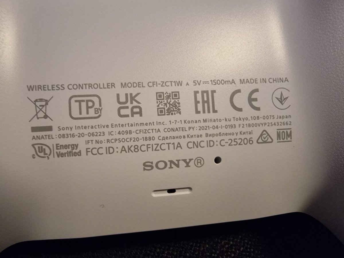 XQGaming PS5 DualSense Wit + Pre Installed Modchip | bol