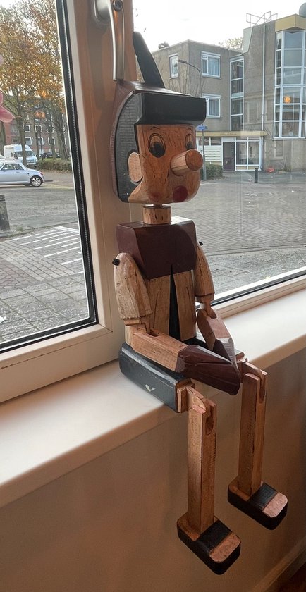 Handgemaakte houten Pinokkio - zittende pop - extra groot | bol