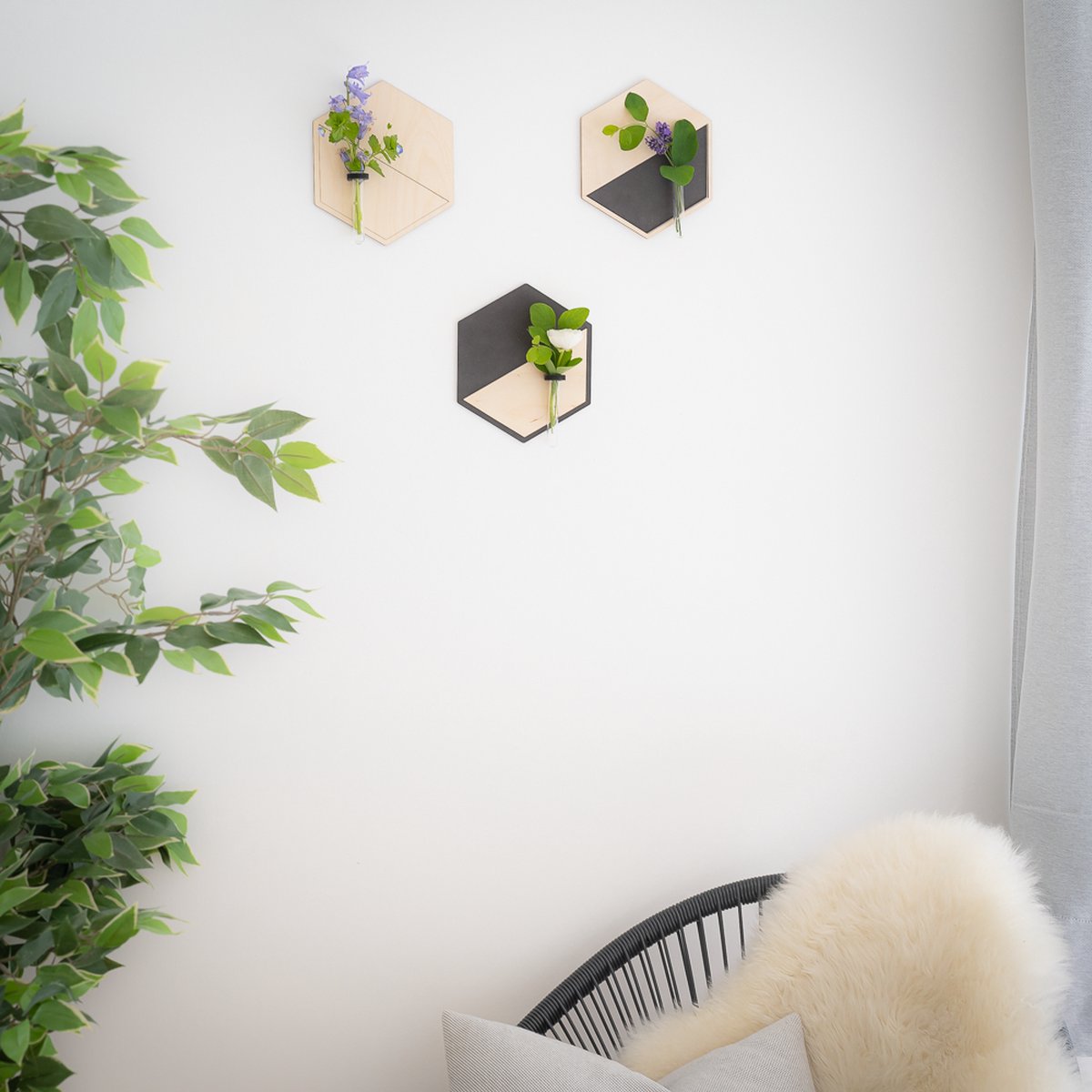 Hexagoon - muurvaasjes by Nordhus - scandinavisch design - vaasjes aan ...