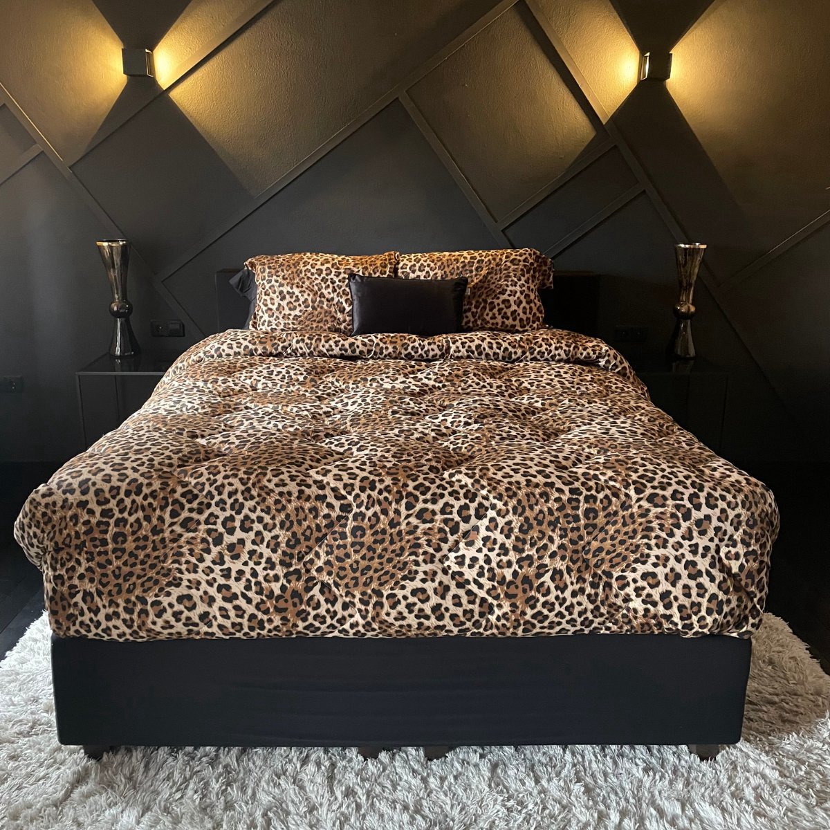 Bedrukt Dekbed Met Panther 200 x 200 cm - Hoesloos/Wasbaar/Zonder Overtrek | bol.com
