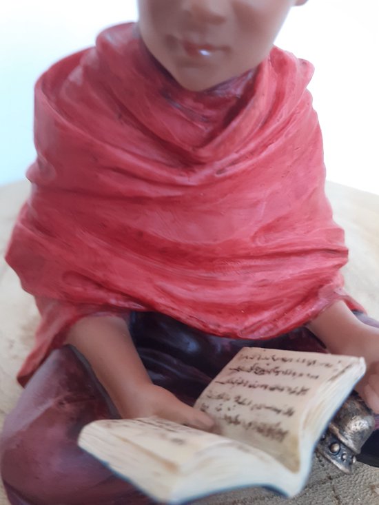 Boeddha beeldje Monnik beeldje Prachtig beeldje Young Lama Reading ...