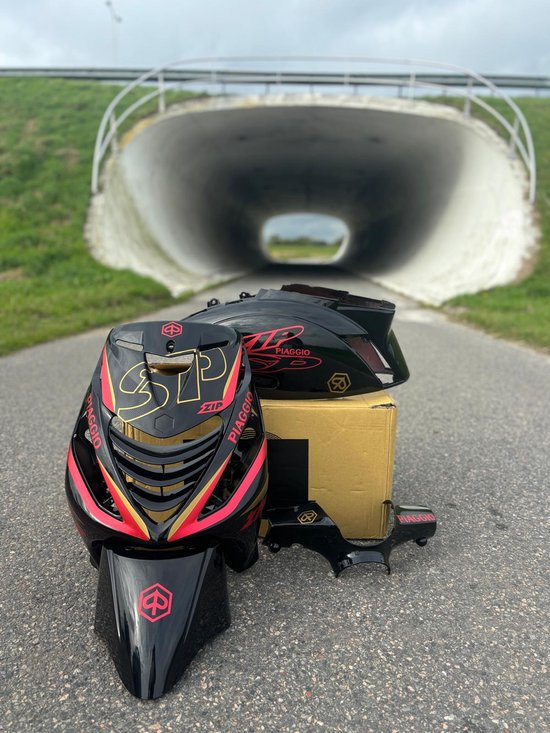 Zip Sp Stickerset - Zip Stickerset - Zip SP - Piaggio Zip - Speciale kleur -... | bol