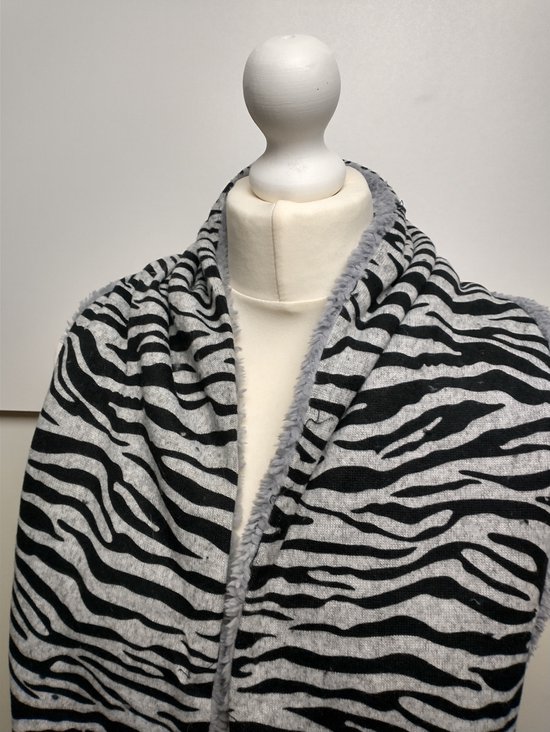 Ronde dames col sjaal Debbie zebraprint zwart grijs teddybont | bol.com
