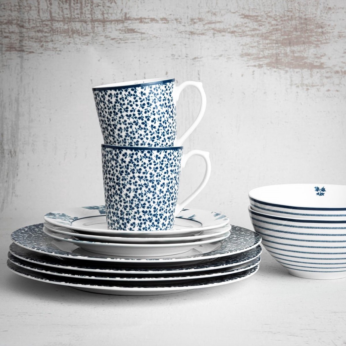 Laura Ashley Blueprint Collectables - Laura Ashley Set 16 Delig Servies ...