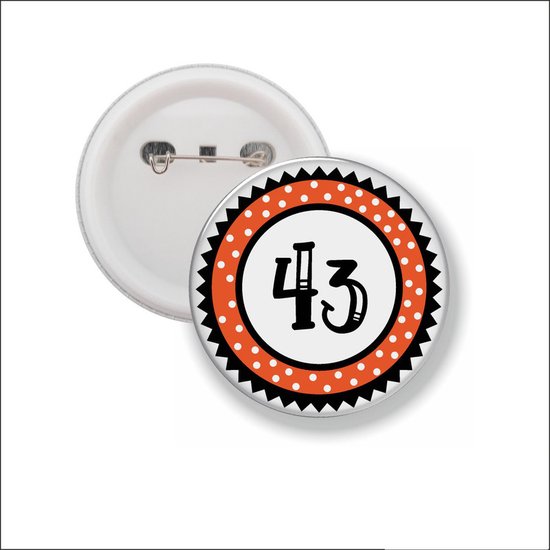 Button Met Speld 58 MM - 43 | bol.com