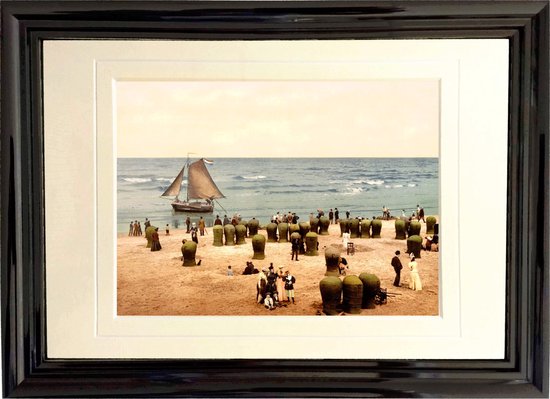 Oud Scheveningen - Strand en Schip - Foto Print Wanddecoratie Lijstje ...