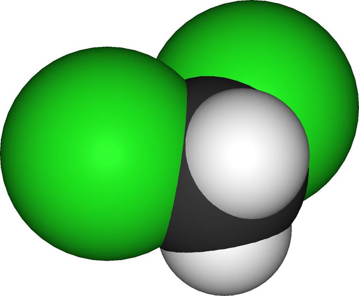 300 ml de chlorure de méthylène DCM dichlorométhane, solvant puissant ...