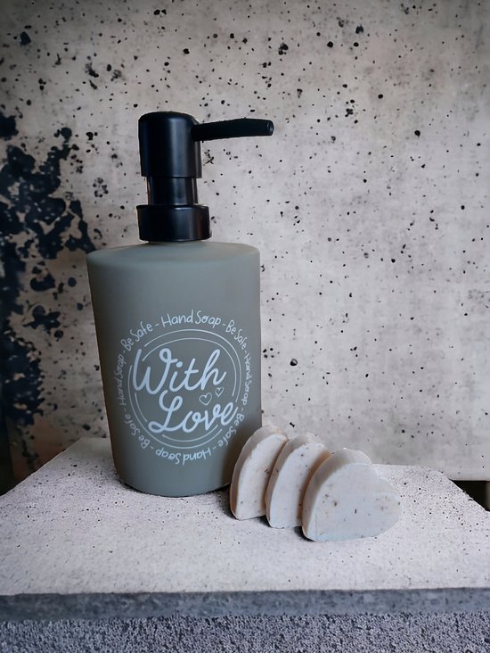 Zeeppompje-With Love-Met... | bol