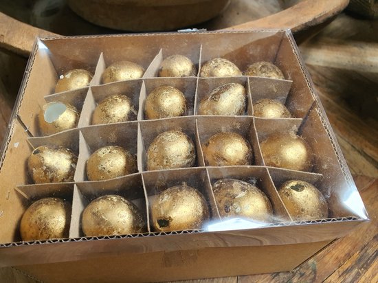 kwarteleitjes goud 60 stuks 3.0x2.0cm - paasdecoratie - kwartel eitjes ...