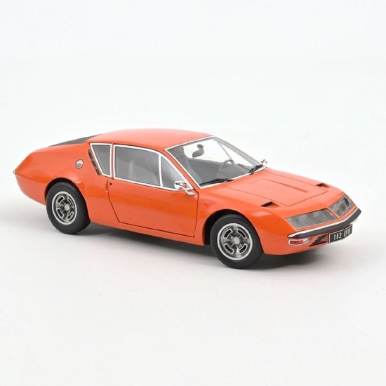 Het 1:18 gegoten model van de Renault Alpine A310 1600 VF Coupé uit ...