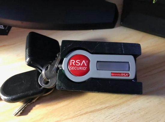 RSA Token FOB Stand - Houder - M01 - Kleur Zwart | bol