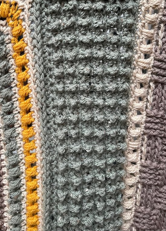 HAAKPAKKET PLAID/WANDKLEED TOURNESOL-HAKEN-ZONNEBLOEM-WOL-GAREN. | bol