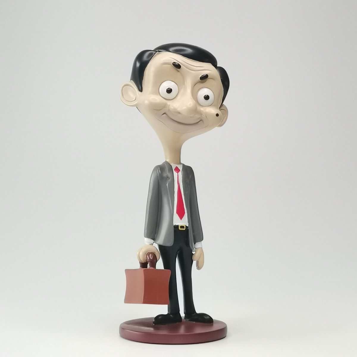 Mr Bean with Briefcase 20 cm figurine , beeldje Mr Bean met aktentas ...