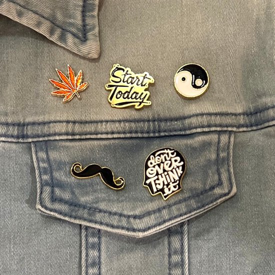 Yin Yang Emaille Pin 1.8 cm / 1.8 cm / Zwart wit Goud | bol.com