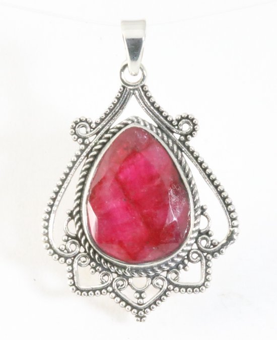 Bewerkte zilveren hanger met robijn | bol