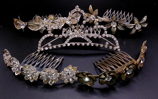 Tiara's groot met strass set van 5 stuks. | bol