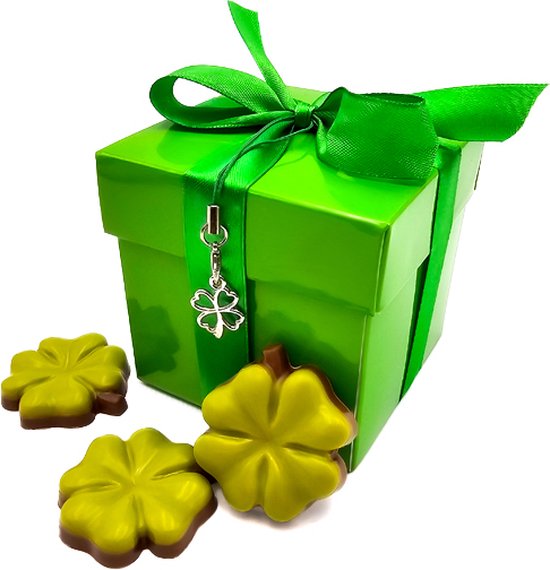 Chocolade Geluk Klavertjes | In Groene Kubus met Klavertje Vier Bedel ...
