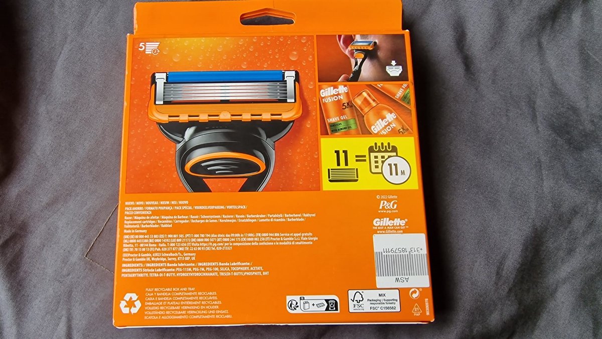 Gillette Fusion 5 Value pack houder + 11 navulmesjes | bol.com