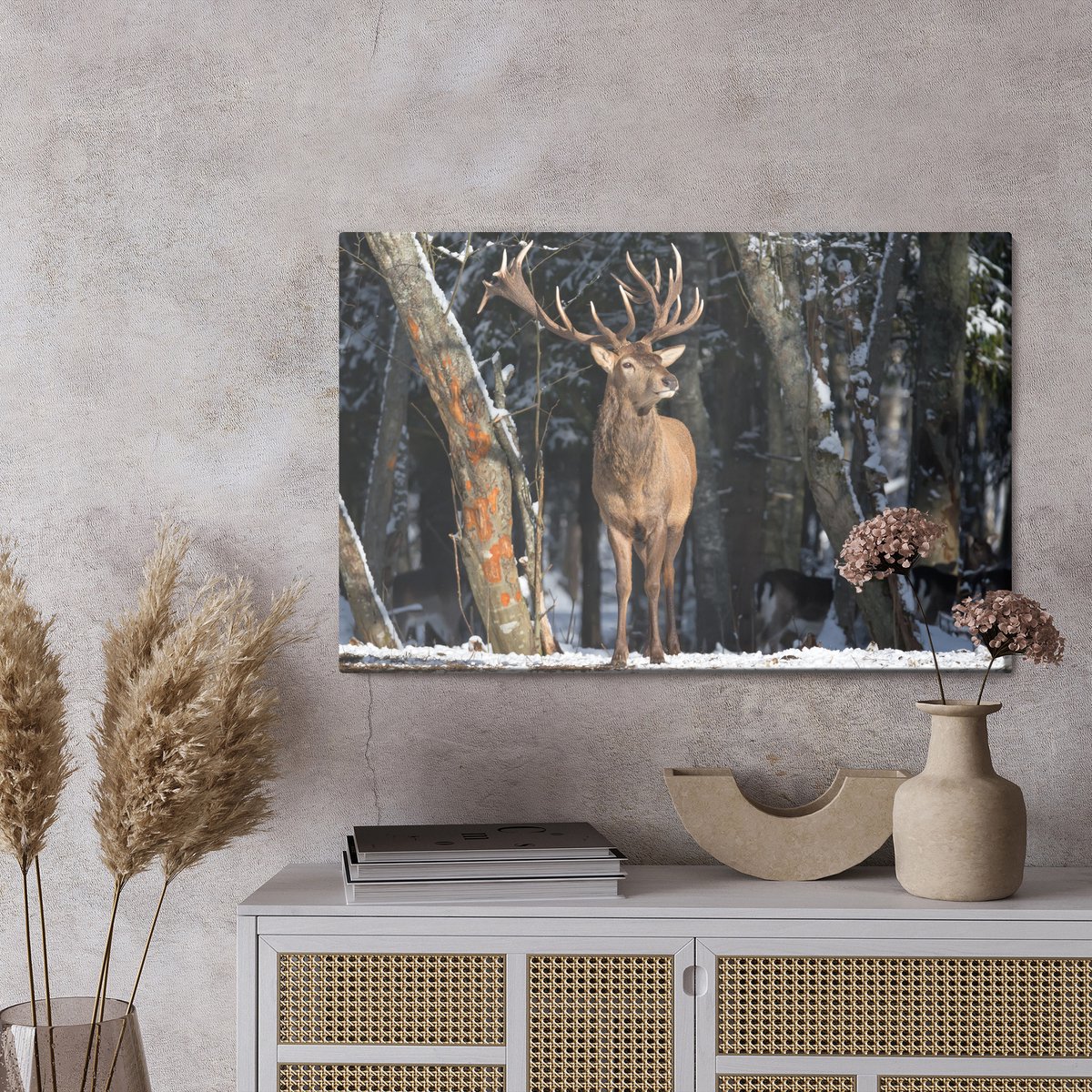 Schilderijkoning - Canvas Schilderij Een Hert Tussen De Bomen - 100 x ...