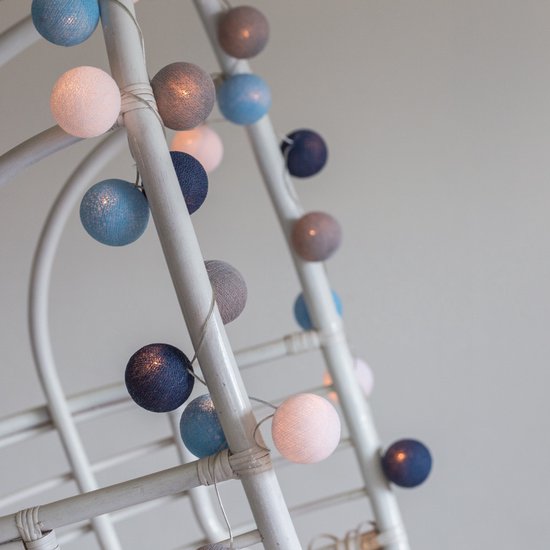 Cotton Ball Lights - LED lichtslinger voor binnen - Handgemaakt en ...
