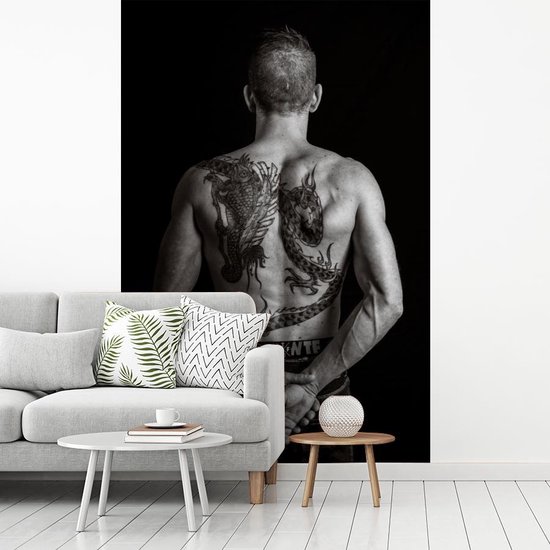 Fotobehang Tattoo - man met tatoeages op zijn rug fotobehang vinyl ...